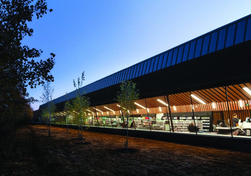 EL Capilano Library_Exterior 4 - Canadian Architect