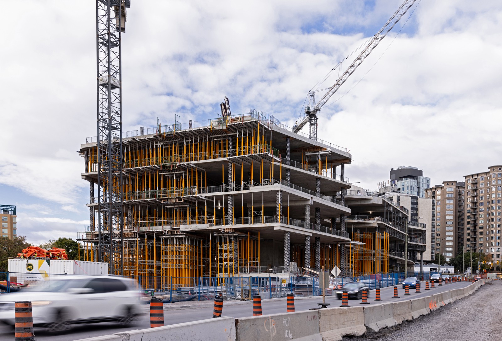 New Ādisōke public library in Ottawa tops out
