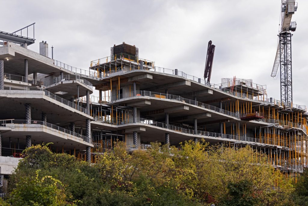 New Ādisōke public library in Ottawa tops out