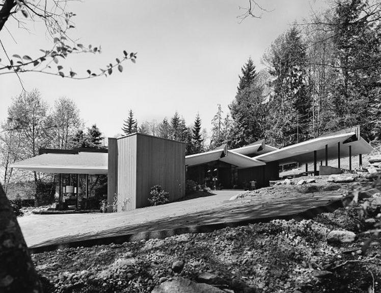 Ron Thom and the Allied Arts travelling exhibition